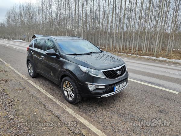 Black Kia Sportage 2013 in Tallinn, with an engine capacity of 1.70 L and mileage of 327 thousand km for 5000 €, photo 2 on AUTOMOTO.COM.LV