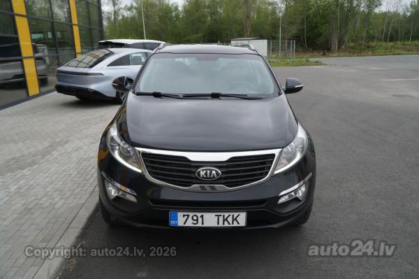 Melns Kia Sportage 2013 Tallina, ar dzinēja tilpumu 2.00 L un nobraukumu 294 tūkst. km par 4790 €, foto 2 vietnē AUTOMOTO.COM.LV