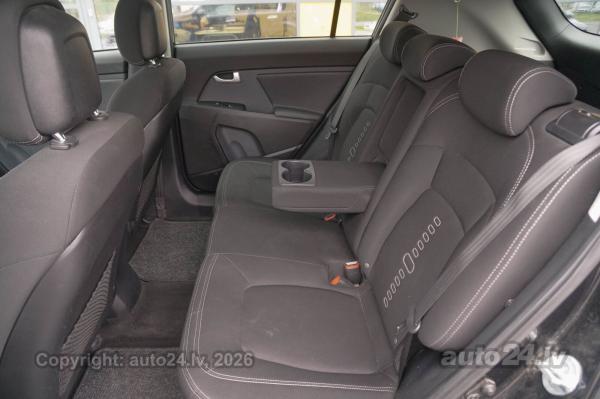 Melns Kia Sportage 2013 Tallina, ar dzinēja tilpumu 2.00 L un nobraukumu 294 tūkst. km par 4790 €, foto 9 vietnē AUTOMOTO.COM.LV