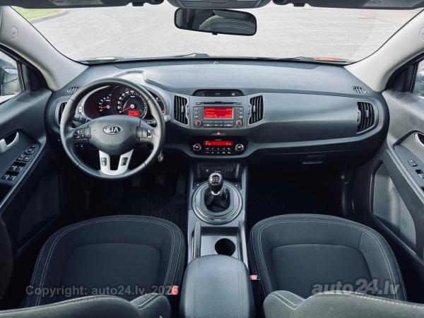 Черный Киа Sportage 2013 в Таллин, объемом двигателя 1.70 л и пробегом 132 тыс. км за 6290 €, фото 7 на AUTOMOTO.COM.LV