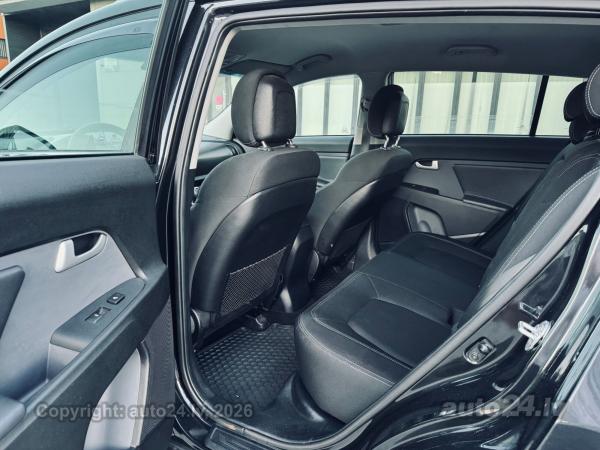 Черный Киа Sportage 2013 в Таллин, объемом двигателя 1.70 л и пробегом 132 тыс. км за 6290 €, фото 9 на AUTOMOTO.COM.LV