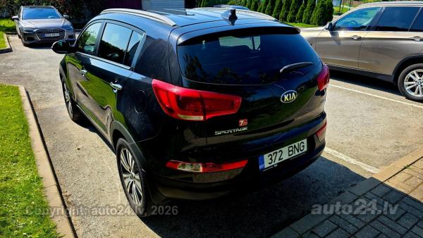 Melns Kia Sportage 2015 Tallina, ar dzinēja tilpumu 2.00 L un nobraukumu 147 tūkst. km par 8500 €, foto 4 vietnē AUTOMOTO.COM.LV