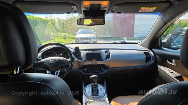 Melns Kia Sportage 2015 Tallina, ar dzinēja tilpumu 2.00 L un nobraukumu 147 tūkst. km par 8500 €, foto 7 vietnē AUTOMOTO.COM.LV
