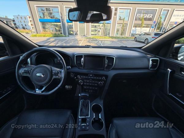 Melns Kia Sportage 2016 Tallina, ar dzinēja tilpumu 2.00 L un nobraukumu 135 tūkst. km par 13990 €, foto 8 vietnē AUTOMOTO.COM.LV