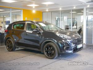 Melns Kia Sportage 2021 Tallina, ar dzinēja tilpumu 1.60 L un nobraukumu 74 tūkst. km par 17400 €, foto  vietnē AUTOMOTO.COM.LV