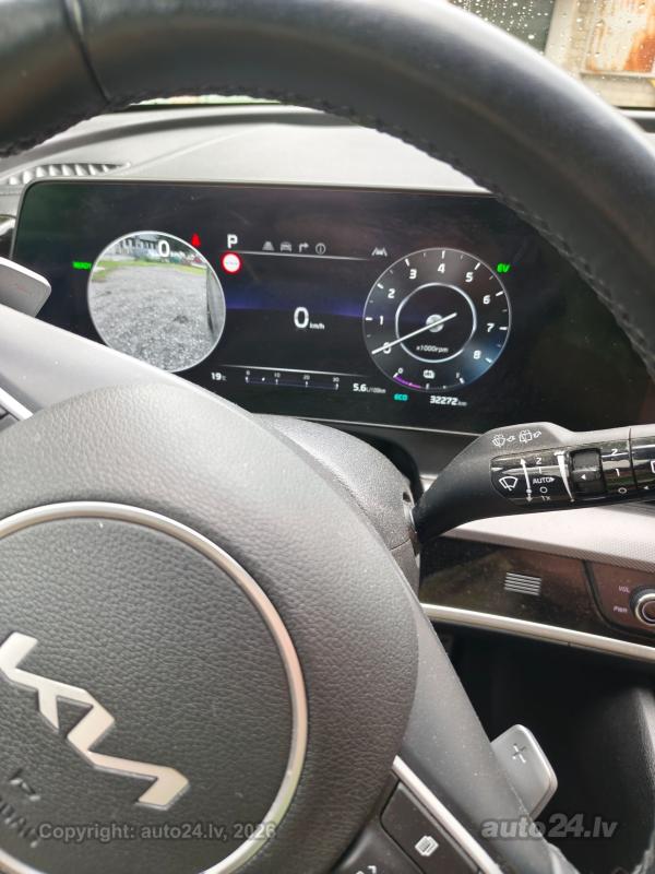 Black Kia Sportage 2022 in Tallinn, with an engine capacity of 1.60 L and mileage of 33 thousand km for 27000 €, photo 7 on AUTOMOTO.COM.LV