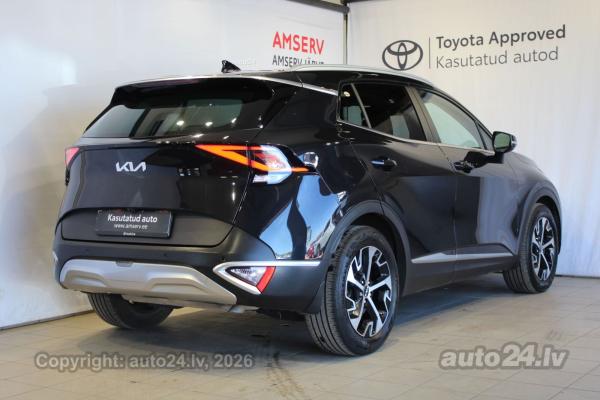 Black Kia Sportage 2022 in Tallinn, with an engine capacity of 1.60 L and mileage of 48 thousand km for 24990 €, photo 2 on AUTOMOTO.COM.LV