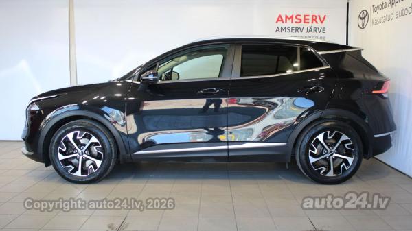 Black Kia Sportage 2022 in Tallinn, with an engine capacity of 1.60 L and mileage of 48 thousand km for 24990 €, photo 3 on AUTOMOTO.COM.LV