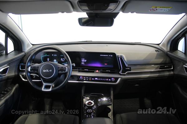 Black Kia Sportage 2022 in Tallinn, with an engine capacity of 1.60 L and mileage of 48 thousand km for 24990 €, photo 8 on AUTOMOTO.COM.LV