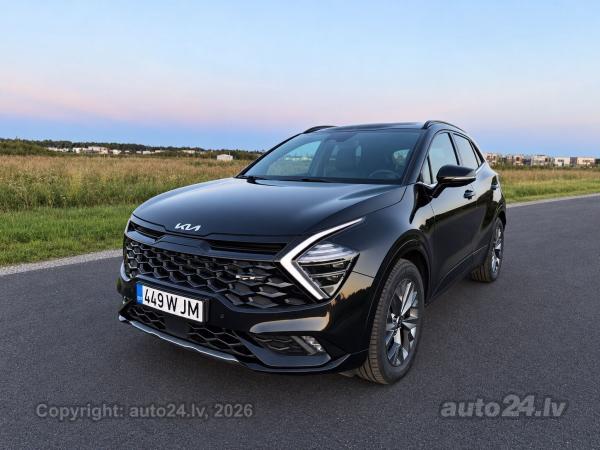 Black Kia Sportage 2022 in Tallinn, with an engine capacity of 1.60 L and mileage of 79 thousand km for 25400 €, photo 4 on AUTOMOTO.COM.LV