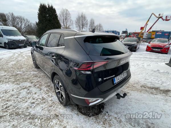 Black Kia Sportage 2023 in Tartu, with an engine capacity of 1.60 L and mileage of 78 thousand km for 29990 €, photo 5 on AUTOMOTO.COM.LV