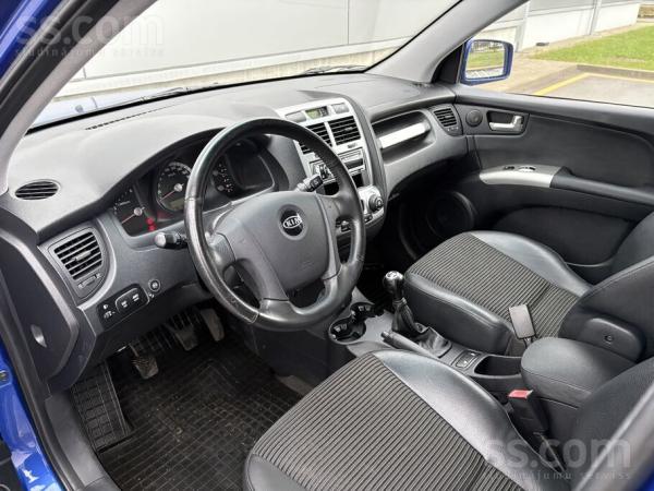 Zils Kia Sportage 2007 Rīga, ar dzinēja tilpumu 2.00 L un nobraukumu 175 tūkst. km par 3250 €, foto 9 vietnē AUTOMOTO.COM.LV