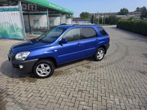 Blue Kia Sportage 2008 in Ludza, with an engine capacity of 2.00 L and mileage of 251 thousand km for 3850 €, photo  on AUTOMOTO.COM.LV