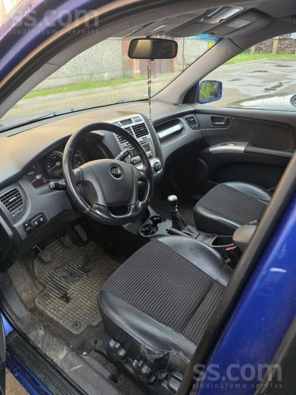 Zils Kia Sportage 2008 Ludza, ar dzinēja tilpumu 2.00 L un nobraukumu 251 tūkst. km par 3850 €, foto 5 vietnē AUTOMOTO.COM.LV