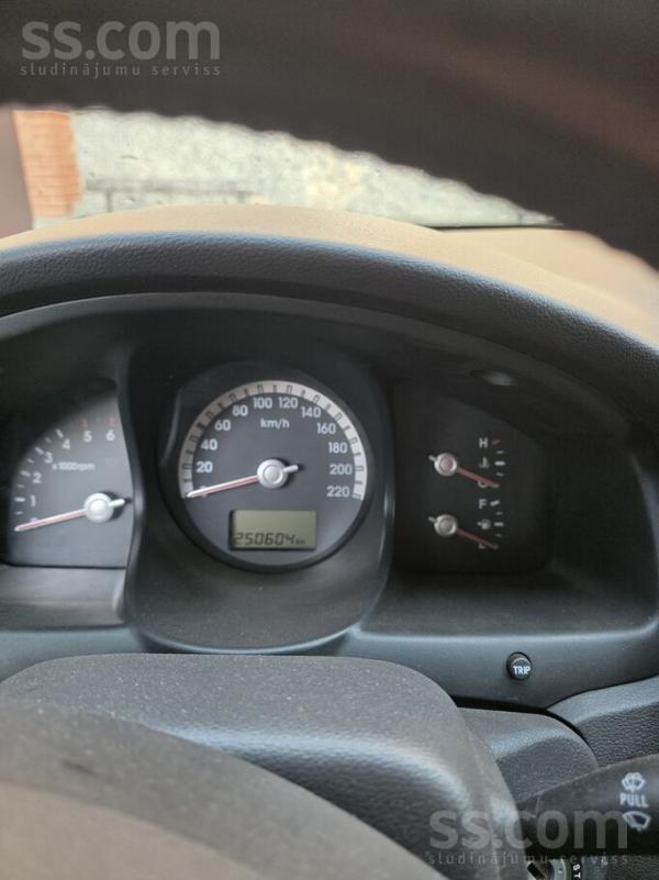 Zils Kia Sportage 2008 Ludza, ar dzinēja tilpumu 2.00 L un nobraukumu 251 tūkst. km par 3850 €, foto 6 vietnē AUTOMOTO.COM.LV