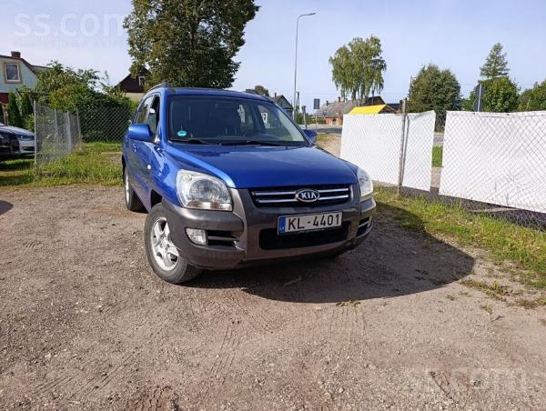 Zils Kia Sportage 2008 Rēzekne, ar dzinēja tilpumu 2.00 L un nobraukumu 252 tūkst. km par 3950 €, foto 1 vietnē AUTOMOTO.COM.LV