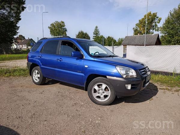 Zils Kia Sportage 2008 Rēzekne, ar dzinēja tilpumu 2.00 L un nobraukumu 252 tūkst. km par 3950 €, foto 3 vietnē AUTOMOTO.COM.LV
