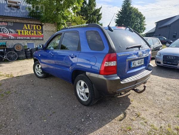 Zils Kia Sportage 2008 Rēzekne, ar dzinēja tilpumu 2.00 L un nobraukumu 252 tūkst. km par 3950 €, foto 7 vietnē AUTOMOTO.COM.LV