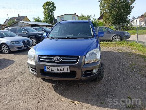 Zils Kia Sportage 2008 Rēzekne, ar dzinēja tilpumu 2.00 L un nobraukumu 252 tūkst. km par 3950 €, foto 9 vietnē AUTOMOTO.COM.LV