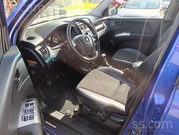 Zils Kia Sportage 2008 Rēzekne, ar dzinēja tilpumu 2.00 L un nobraukumu 252 tūkst. km par 3950 €, foto 10 vietnē AUTOMOTO.COM.LV