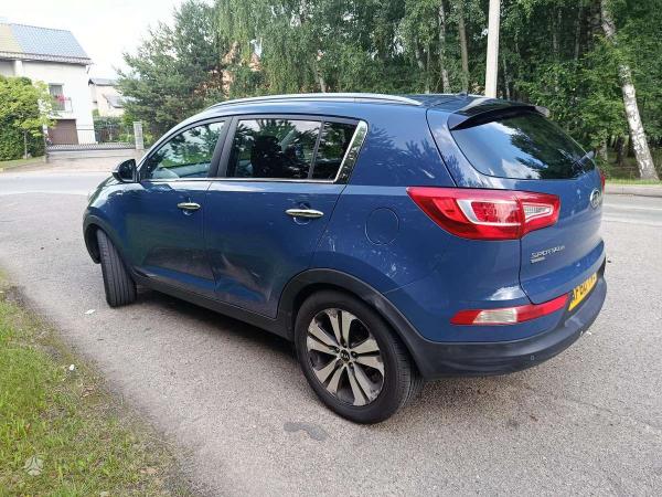 Синий Киа Sportage 2010 в Паневежис, объемом двигателя 1.99 л и пробегом 175 тыс. км за 2500 €, фото 2 на AUTOMOTO.COM.LV