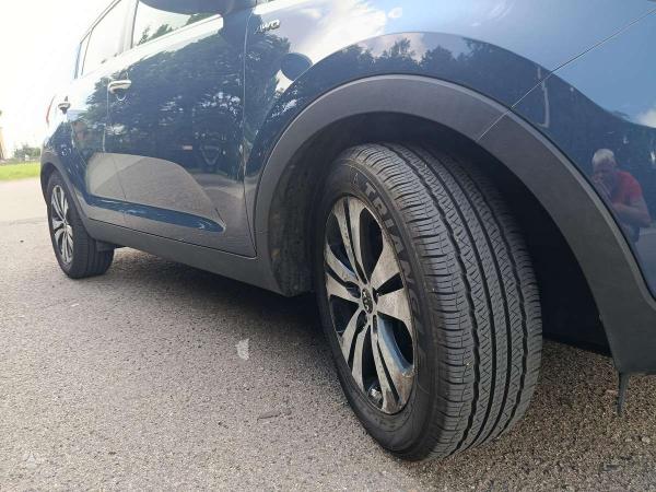 Синий Киа Sportage 2010 в Паневежис, объемом двигателя 1.99 л и пробегом 175 тыс. км за 2500 €, фото 4 на AUTOMOTO.COM.LV