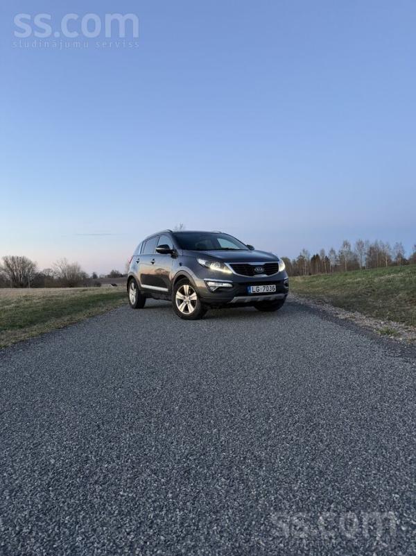 Синий Киа Sportage 2011 в Рига, объемом двигателя 2.00 л и пробегом 220 тыс. км за 6500 €, фото 2 на AUTOMOTO.COM.LV