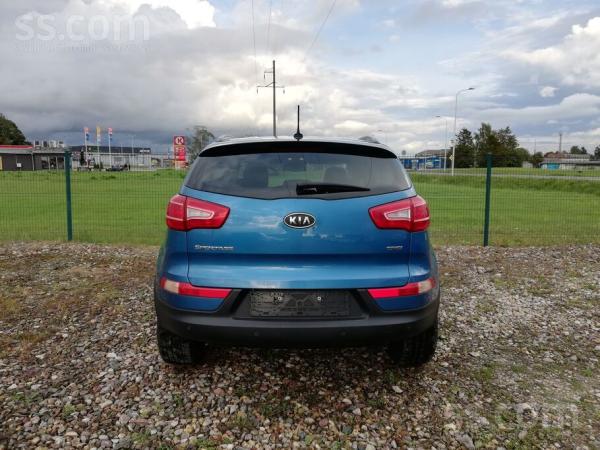 Киа Sportage 2011 в Салдус на AUTOMOTO.COM.LV Синий Киа Sportage 2011 в Салдус, объемом двигателя 1.70 л и пробегом 130 тыс. км за 7900 €, фото 6 на AUTOMOTO.COM.LV