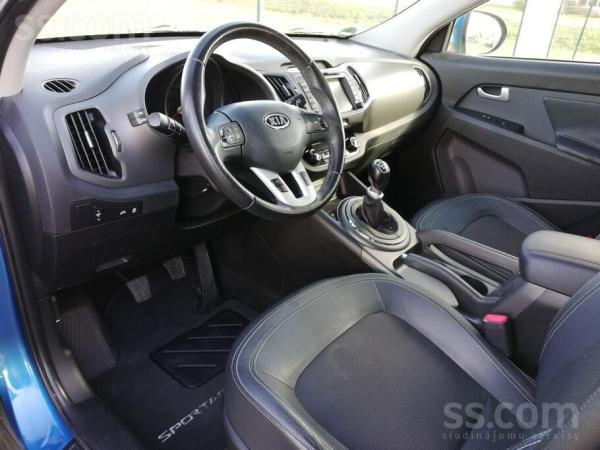 Киа Sportage 2011 в Салдус на AUTOMOTO.COM.LV Синий Киа Sportage 2011 в Салдус, объемом двигателя 1.70 л и пробегом 130 тыс. км за 7900 €, фото 8 на AUTOMOTO.COM.LV
