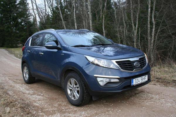 Синий Киа Sportage 2012 в Таллин, объемом двигателя 2.00 л и пробегом 328 тыс. км за 5250 €, фото 3 на AUTOMOTO.COM.LV