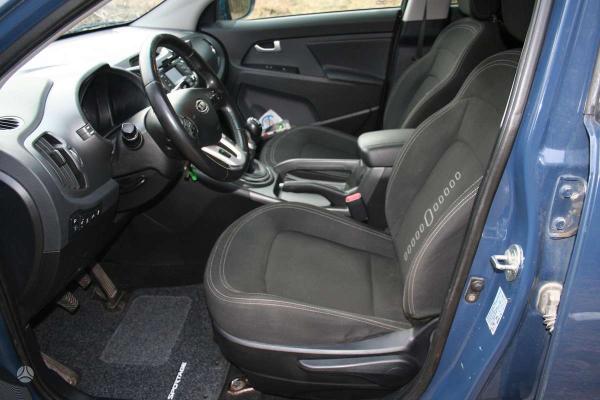Синий Киа Sportage 2012 в Таллин, объемом двигателя 2.00 л и пробегом 328 тыс. км за 5250 €, фото 10 на AUTOMOTO.COM.LV