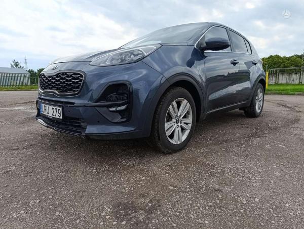 Blue Kia Sportage 2017 in Marijampole, with an engine capacity of 2.36 L and mileage of 250 thousand km for 9999 €, photo 3 on AUTOMOTO.COM.LV