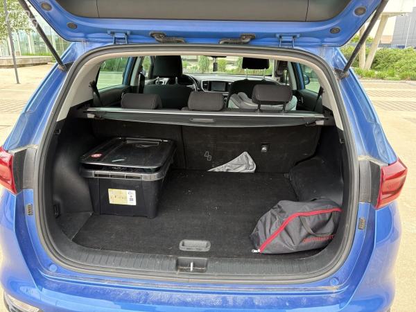 Blue Kia Sportage 2018 in Vilnius, with an engine capacity of 1.60 L and mileage of 133 thousand km for 16500 €, photo 7 on AUTOMOTO.COM.LV