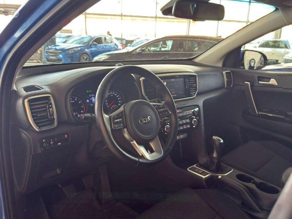 Zils Kia Sportage 2018 Viļņa, ar dzinēja tilpumu 1.59 L un nobraukumu 55 tūkst. km par 14900 €, foto 9 vietnē AUTOMOTO.COM.LV
