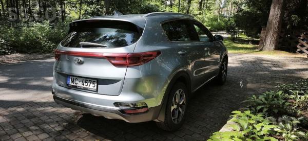 Blue Kia Sportage 2018 in Riga, with an engine capacity of 1.60 L and mileage of 117 thousand km for 13500 €, photo 4 on AUTOMOTO.COM.LV