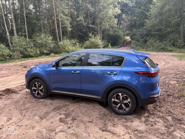 Синий Киа Sportage 2018 в Вильнюс, объемом двигателя 1.60 л и пробегом 136 тыс. км за 15000 €, фото 2 на AUTOMOTO.COM.LV