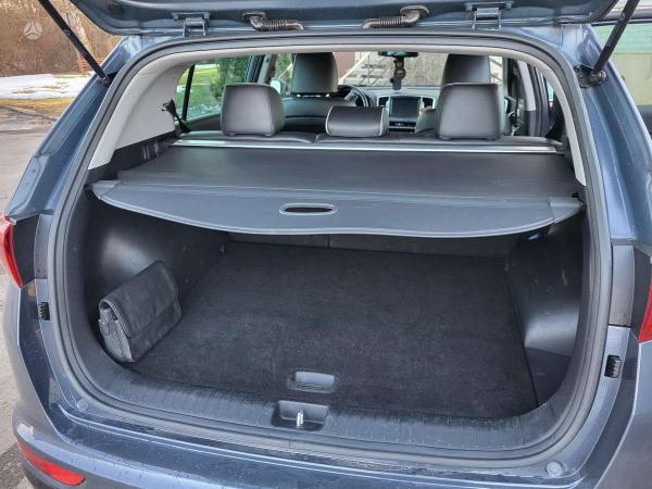 Blue Kia Sportage 2018 in Utena, with an engine capacity of 1.69 L and mileage of 247 thousand km for 11200 €, photo 10 on AUTOMOTO.COM.LV