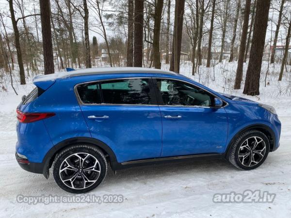 Blue Kia Sportage 2019 in Jelgava, with an engine capacity of 2.00 L and mileage of 12 thousand km for 15600 €, photo 5 on AUTOMOTO.COM.LV