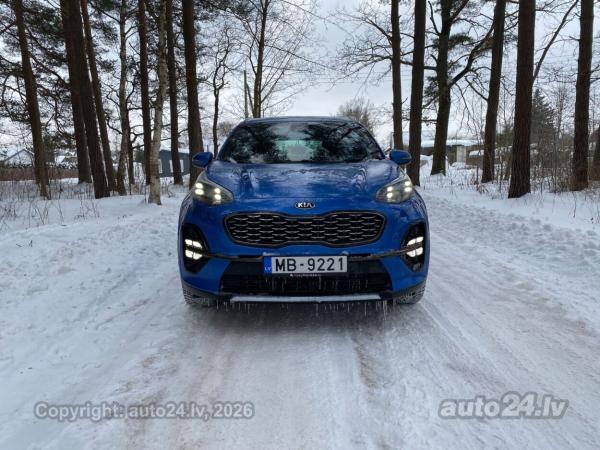 Blue Kia Sportage 2019 in Jelgava, with an engine capacity of 2.00 L and mileage of 12 thousand km for 15600 €, photo 7 on AUTOMOTO.COM.LV