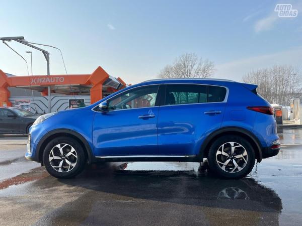 Blue Kia Sportage 2019 in Palanga, with an engine capacity of 1.60 L and mileage of 181 thousand km for 12900 €, photo 5 on AUTOMOTO.COM.LV
