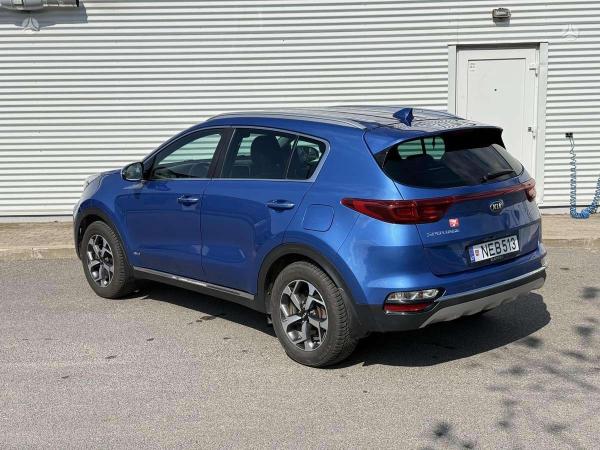 Blue Kia Sportage 2019 in Vilnius, with an engine capacity of 1.60 L and mileage of 102 thousand km for 15500 €, photo 4 on AUTOMOTO.COM.LV