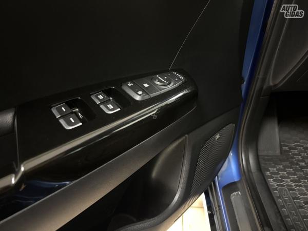 Blue Kia Sportage 2019 in Vilnius, with an engine capacity of 1.60 L and mileage of 103 thousand km for 17500 €, photo 9 on AUTOMOTO.COM.LV