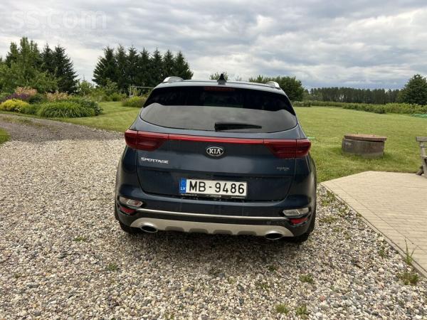 Zils Kia Sportage 2019 Limbaži, ar dzinēja tilpumu 2.00 L un nobraukumu 183 tūkst. km par 15500 €, foto 3 vietnē AUTOMOTO.COM.LV