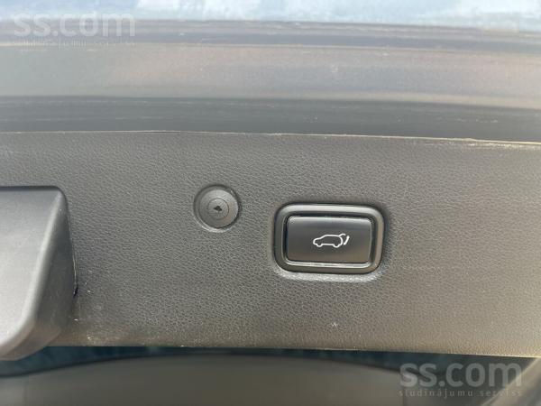 Zils Kia Sportage 2019 Limbaži, ar dzinēja tilpumu 2.00 L un nobraukumu 183 tūkst. km par 15500 €, foto 10 vietnē AUTOMOTO.COM.LV