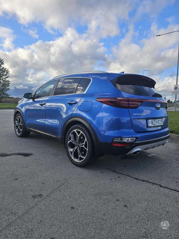 Kia Sportage 2019 Šauļi vietnē Zils Kia Sportage 2019 Šauļi, ar dzinēja tilpumu 1.60 L un nobraukumu 200 tūkst. km par 14000 €, foto 6 vietnē AUTOMOTO.COM.LV