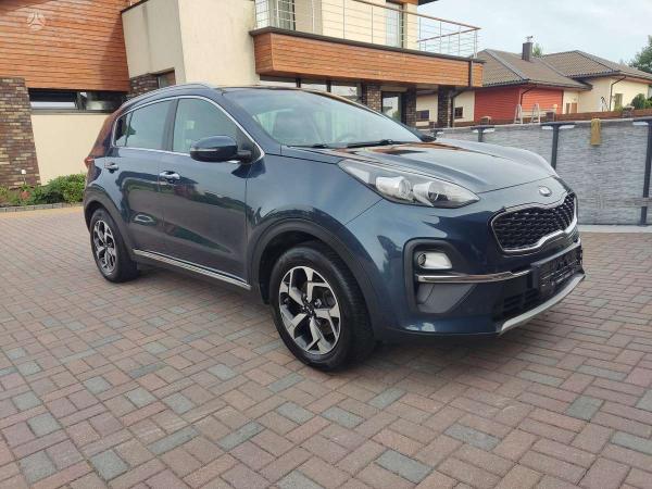 Zils Kia Sportage 2020 Pakruojis, ar dzinēja tilpumu 1.60 L un nobraukumu 302 tūkst. km par 10750 €, foto 1 vietnē AUTOMOTO.COM.LV