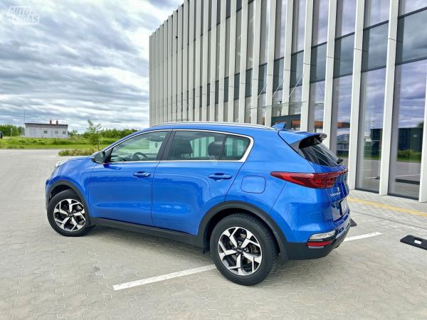 Blue Kia Sportage 2021 in Vilnius, with an engine capacity of 1.60 L and mileage of 87 thousand km for 18000 €, photo 3 on AUTOMOTO.COM.LV