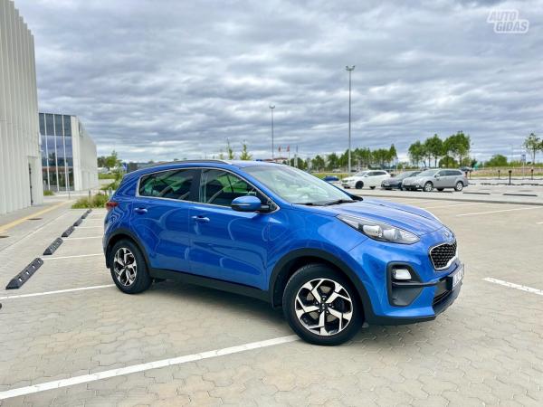 Blue Kia Sportage 2021 in Vilnius, with an engine capacity of 1.60 L and mileage of 87 thousand km for 18000 €, photo 4 on AUTOMOTO.COM.LV