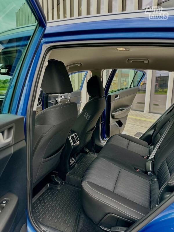 Blue Kia Sportage 2021 in Vilnius, with an engine capacity of 1.60 L and mileage of 87 thousand km for 18000 €, photo 7 on AUTOMOTO.COM.LV