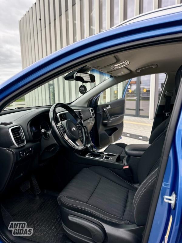 Blue Kia Sportage 2021 in Vilnius, with an engine capacity of 1.60 L and mileage of 87 thousand km for 18000 €, photo 8 on AUTOMOTO.COM.LV